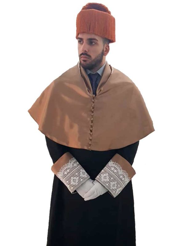 Traje para Doctorado completo Togas Muceta Puñeta y Birrete